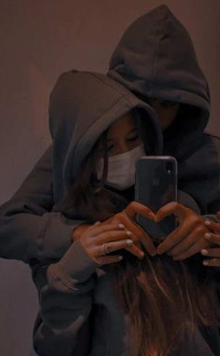 75+ Cute Aesthetic Profile Pictures for FB, Insta & Whatsapp