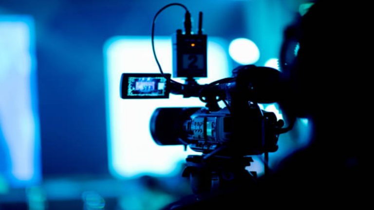 Cinematic Innovations: How a BA in Filmmaking Shapes the Future of Film